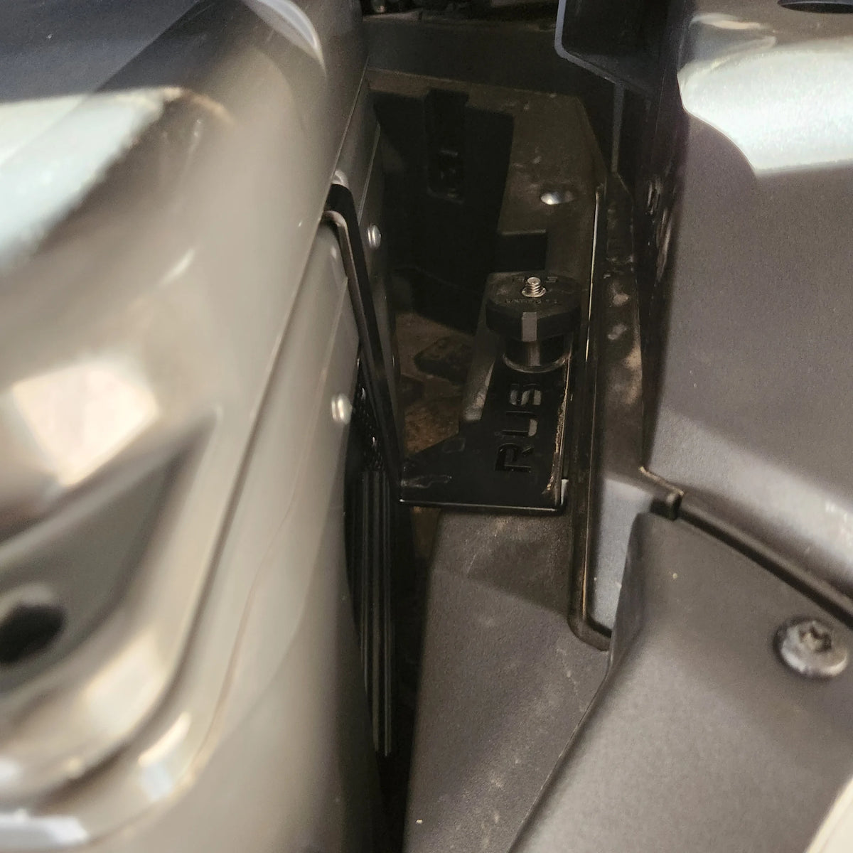 RUS Offroad Yeti 35 Quart Tundra Cooler Mount for Polaris RZR Pro R ...
